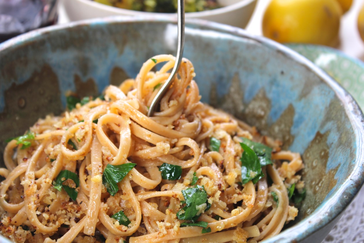 Lemon & Walnut Linguine with Roasted Broccoli – highgate hill kitchen